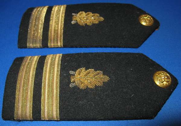 Navy shoulder boards... - NAVY, COAST GUARD AND OTHER SEA SERVICES - U ...