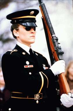 1st female sentinel at Tomb of the Unknown - UNIFORMS - U.S. Militaria ...