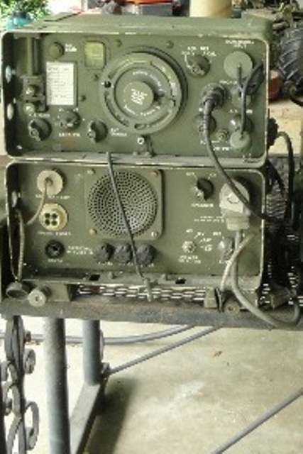 Military Radios - FIELD & PERSONAL GEAR SECTION - U.S. Militaria Forum