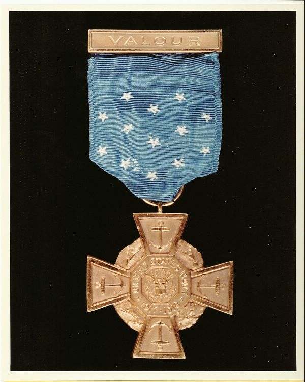 Rarest and most valuable Us military decoration - MEDALS & DECORATIONS ...