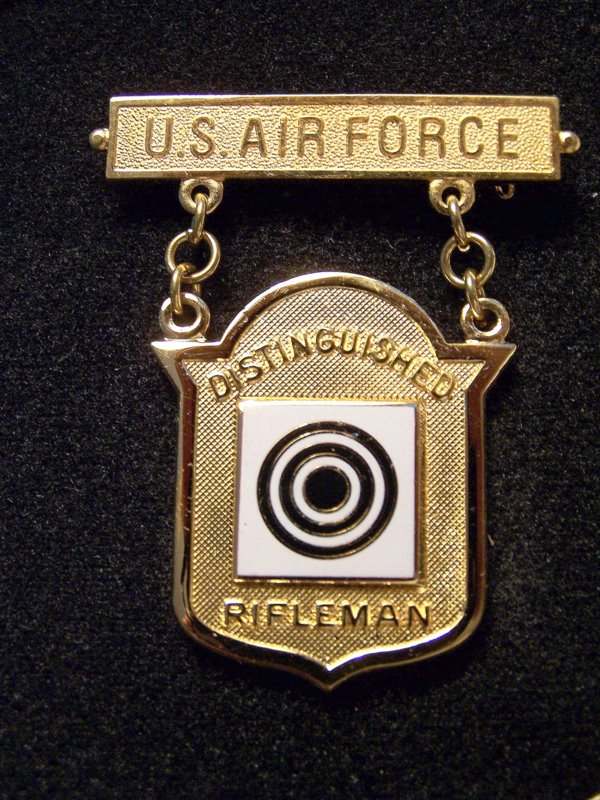 Distinguished Badge - MEDALS & DECORATIONS - U.S. Militaria Forum