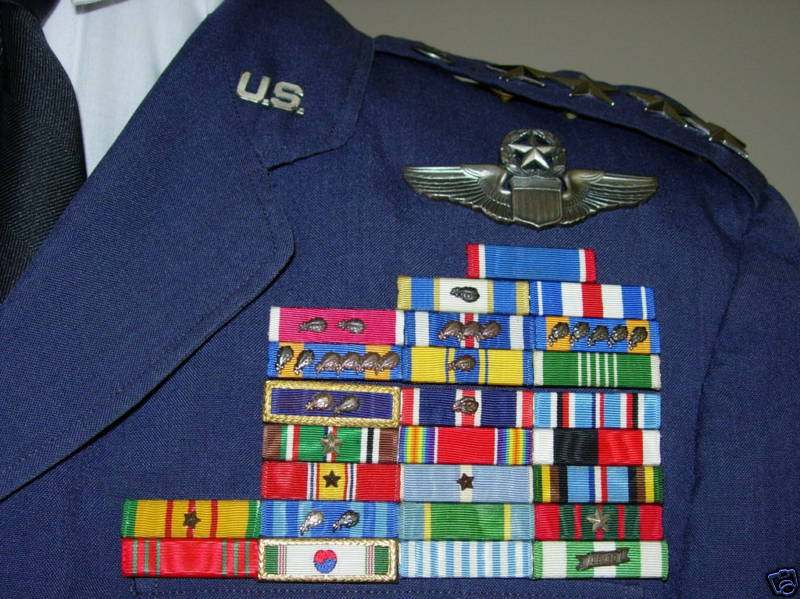 MOH ribbon positioning - Page 2 - MEDALS & DECORATIONS - U.S. Militaria ...