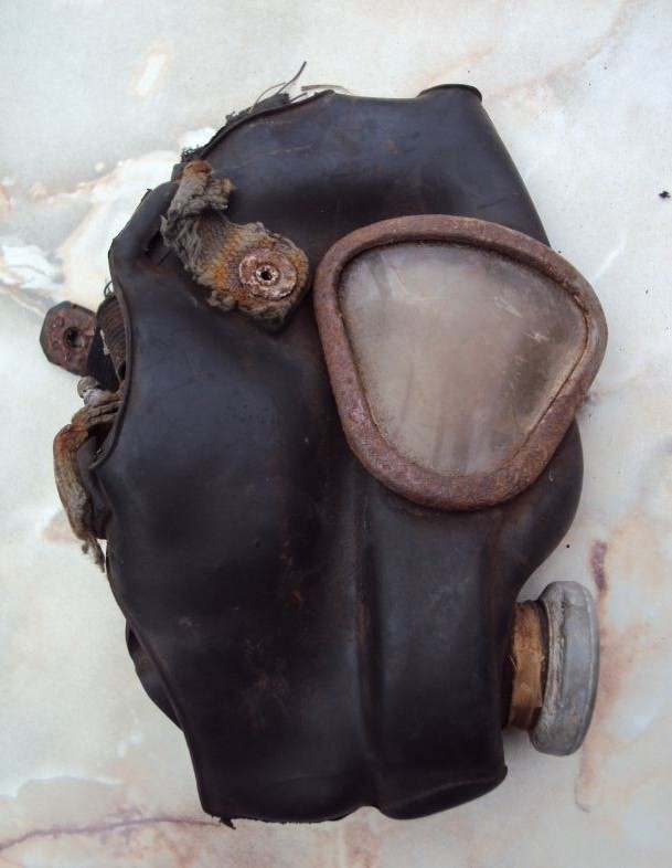 Restoration/preservation work on M5 assault gas mask - FIELD & PERSONAL ...