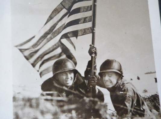 Extremely Rare Photo? - EPHEMERA, PHOTOGRAPHS & MILITARY ARTWORK - U.S ...