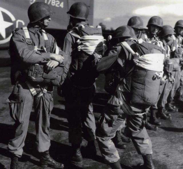 509th PIB prior to Torch jump - Page 2 - EPHEMERA, PHOTOGRAPHS ...