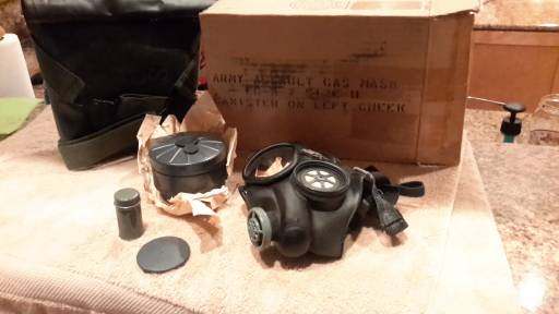 Complete M5 gas mask and bag - FIELD & PERSONAL GEAR SECTION - U.S ...