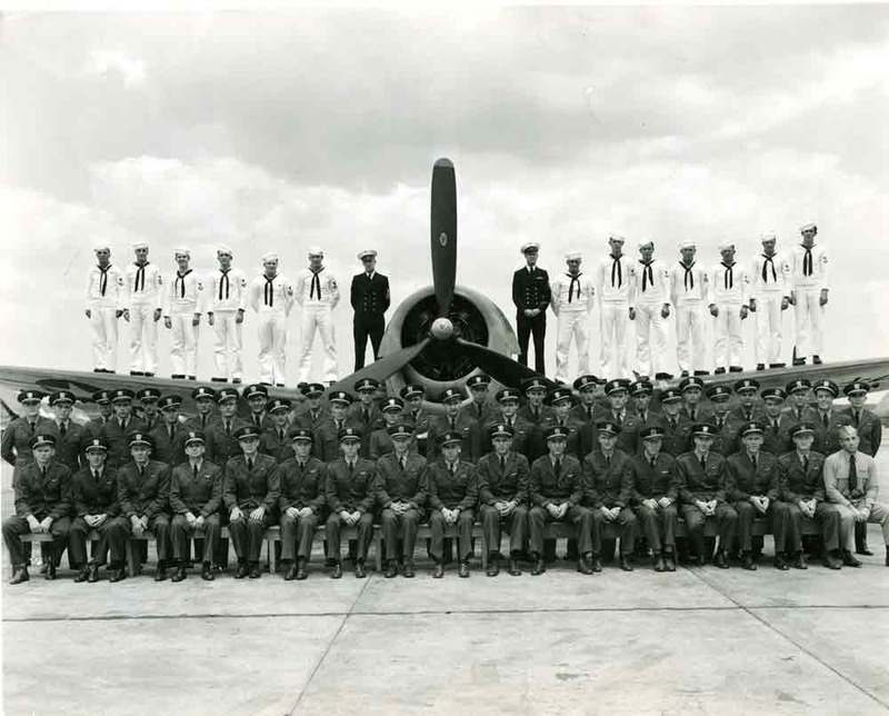 WW2 Navy Wildcat Ace Flight Jacket (Awarded 2 Navy Crosses) - GROUPINGS ...