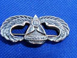 WWII 11th Airborne Wings - DISTINCTIVE UNIT INSIGNIA / UNIT CRESTS - U ...