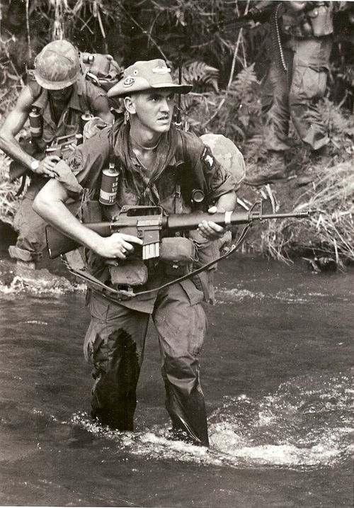 Combat Infantryman Badge in Action; Photos of CIBs being worn - Page 4 ...