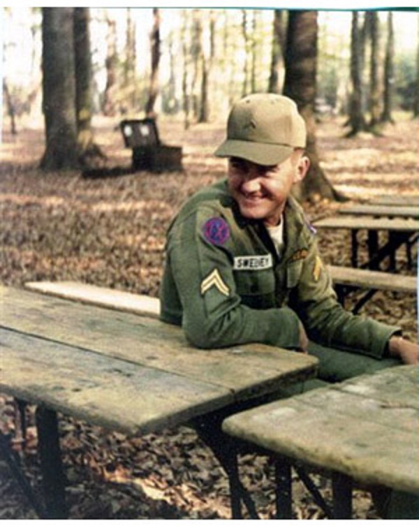 Post your Post 1958 Corporal Stripes in Use Photos - Page 3 - ARMY AND ...