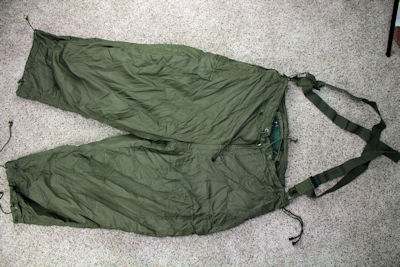 US Army M-50 Experimental Pullover Parka, Pants and Gloves - UNIFORMS ...