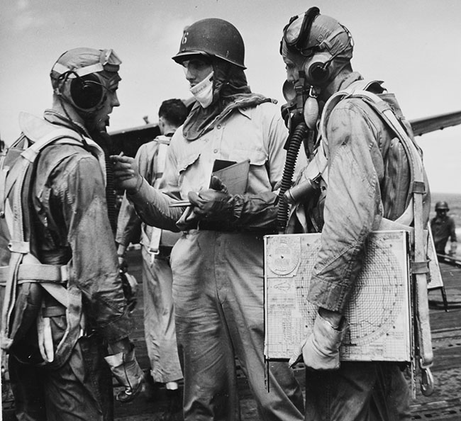 US Navy helmets in still - NAVY & COAST GUARD HELMETS - U.S. Militaria ...