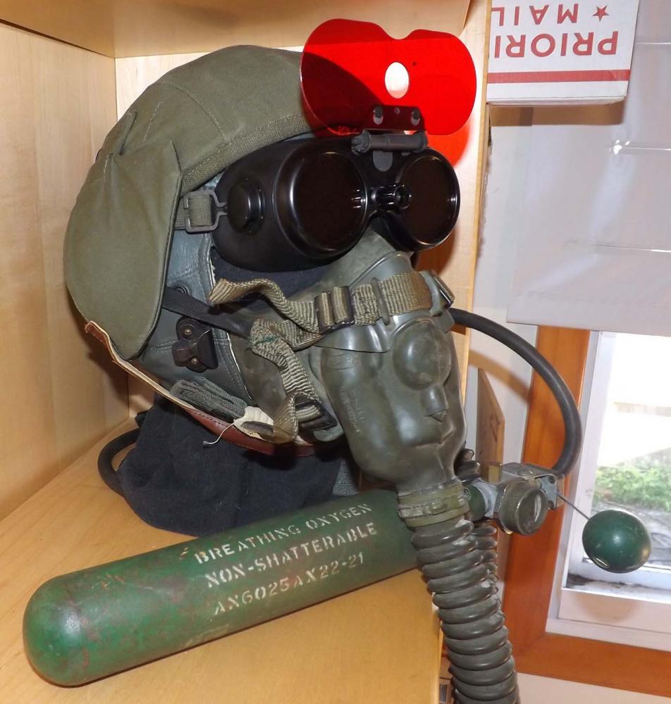 "The ATOMIC BOMBER" - FLYING HELMETS AND ACCESSORIES - U.S. Militaria Forum