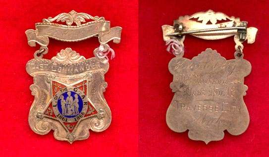 Ladies of the G.A.R. Past President badges - VETERANS' ORGANIZATIONS ...