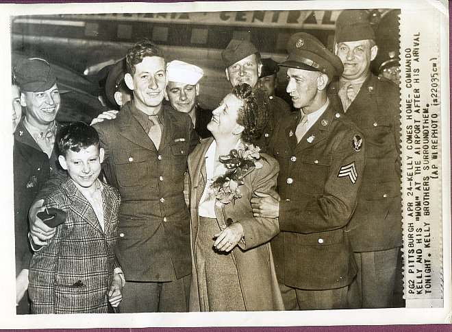 Commando Kelly--36th ID - UNIFORMS - U.S. Militaria Forum