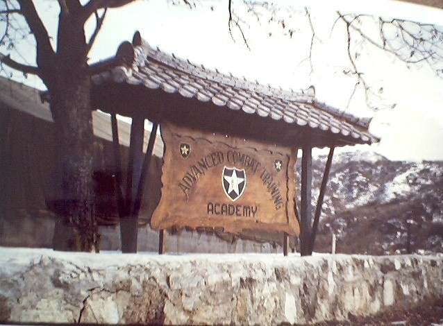 A rare U.S. Army award: the Imjin Scout Badge - MEDALS & DECORATIONS ...