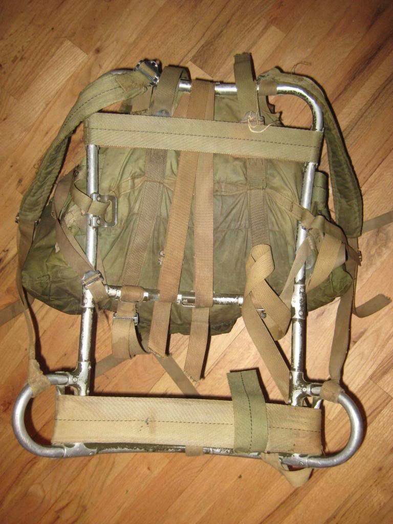 Top mounting of the Lightweight Rucksack - FIELD & PERSONAL GEAR ...