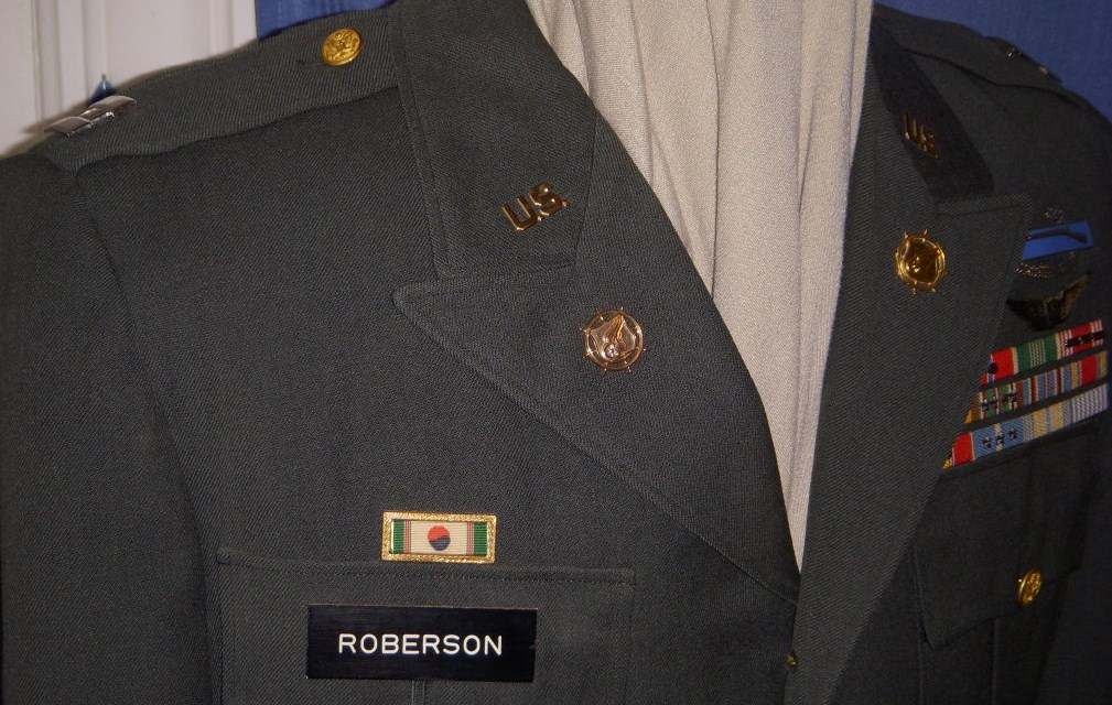 US Army Captain's Uniform--Infantryman becomes Aviator! - UNIFORMS - U ...