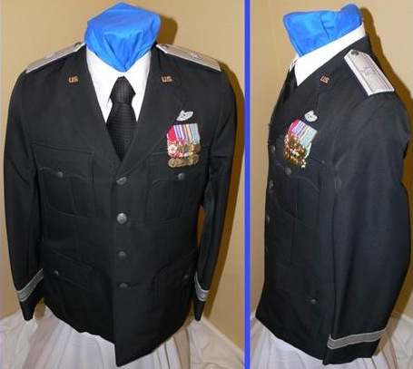 Off Duty Air Force Uniform?? Huh? - UNIFORMS - U.S. Militaria Forum