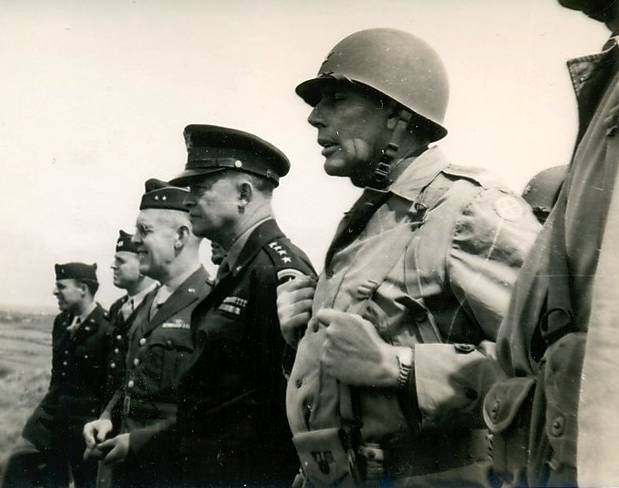 Patches in action: Photos of SSI being worn by the troops. - Page 25 ...