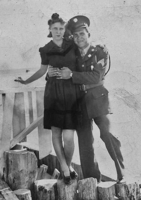 WWII Couples Studio Photos - Page 3 - INDIVIDUAL & UNIT PORTRAITS - U.S ...