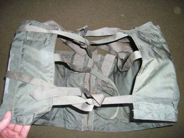 US Navy Survival Kit Vest Type SV-1, 1967, complete. - SURVIVAL GEAR ...