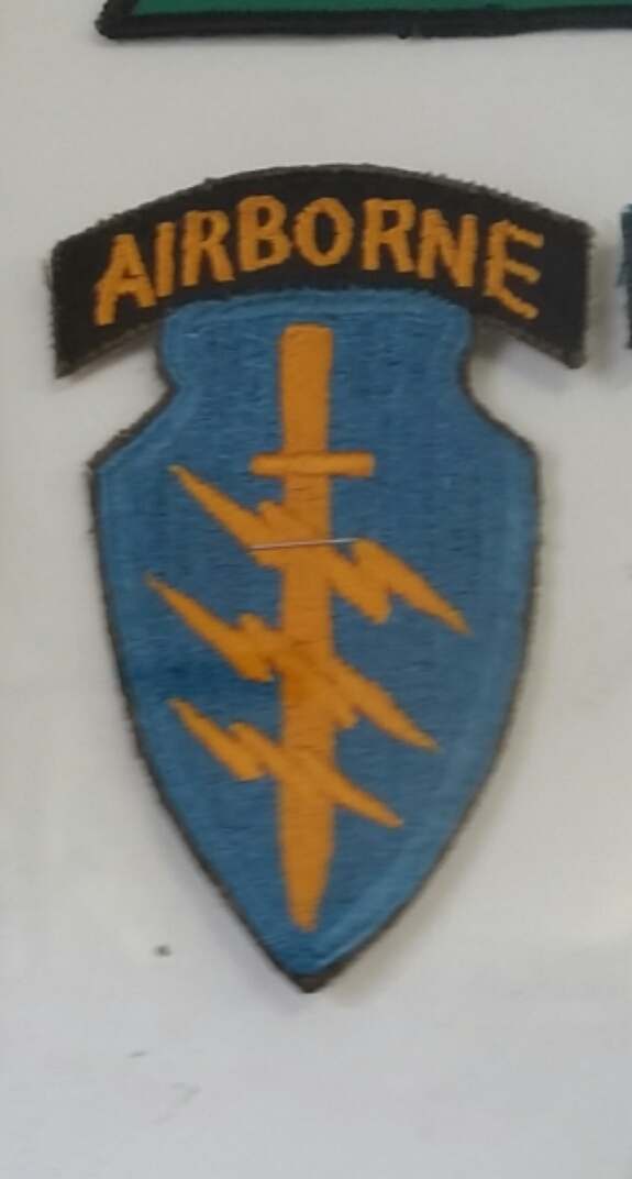 An interesting Special Forces patch - ARMY AND USAAF - U.S. Militaria Forum