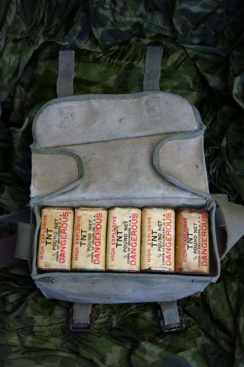 Large Demolition Satchel - FIREARMS - U.S. Militaria Forum