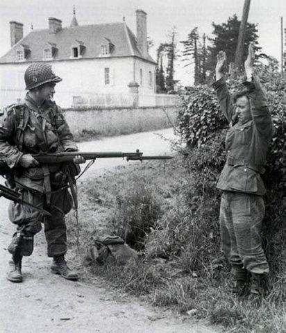 Normandy Then and Now Photos - MUSEUMS, BATTLEFIELDS, AND MONUMENTS - U ...
