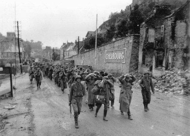 Normandy Then and Now Photos - MUSEUMS, BATTLEFIELDS, AND MONUMENTS - U ...