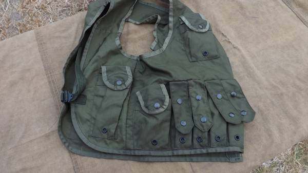 Odd old Defensive Support Vest for 9MM SMG - FIELD & PERSONAL GEAR ...