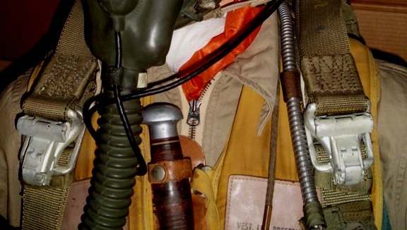 Back Style B-20 Parachute - SURVIVAL GEAR - U.S. Militaria Forum