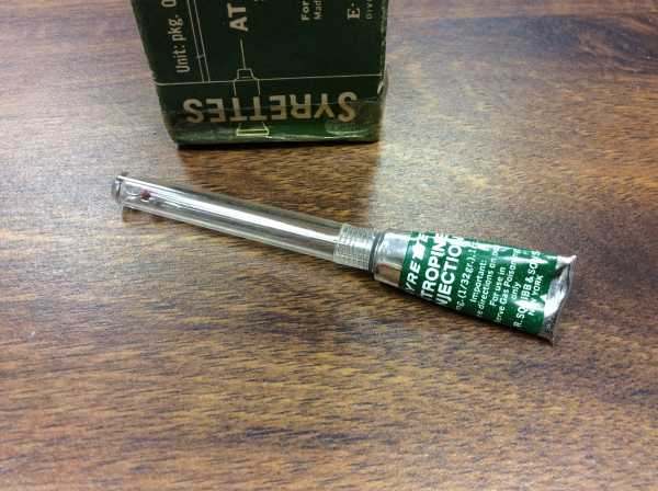 WW2 Atropine Syrette ? - FIELD & PERSONAL GEAR SECTION - U.S. Militaria ...