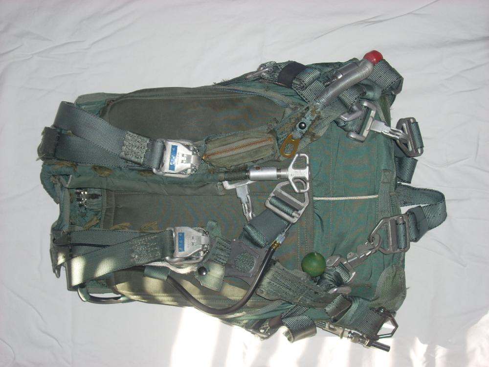 USAF Back Style Parachute TO's ? - SURVIVAL GEAR - U.S. Militaria Forum