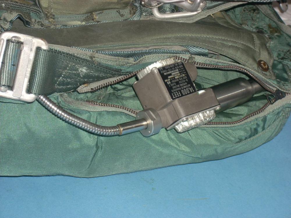 USAF Back Style Parachute TO's ? - SURVIVAL GEAR - U.S. Militaria Forum