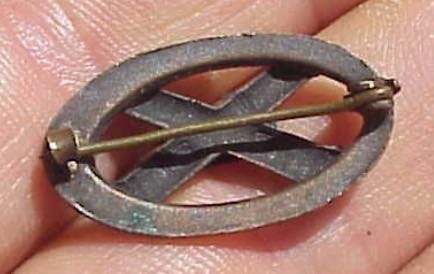 Is this U.S. WW1 era artillery pin a sweetheart pin or insignia ...