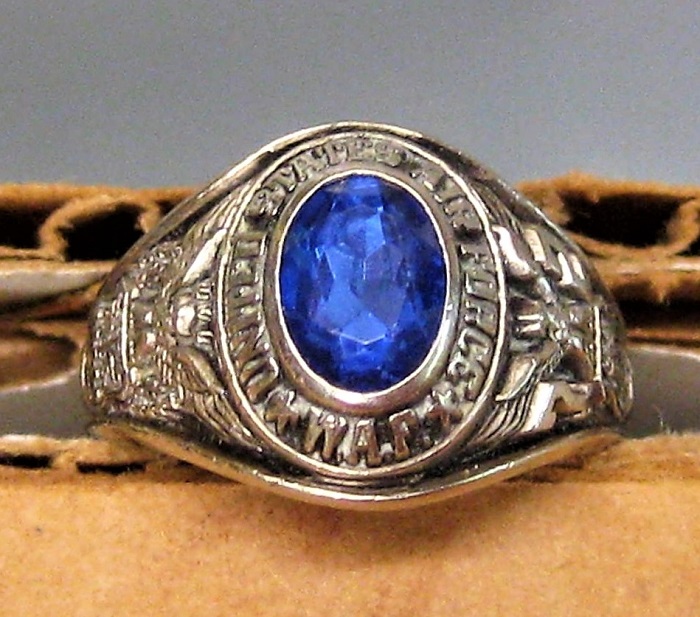 Vietnam Period 1972 W.A.F. Women in the Air Force 10K Gold Ring - WOMEN ...