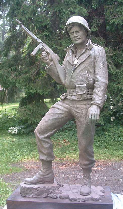 Vic Morrow as Sergeant Saunders - MODELING - U.S. Militaria Forum