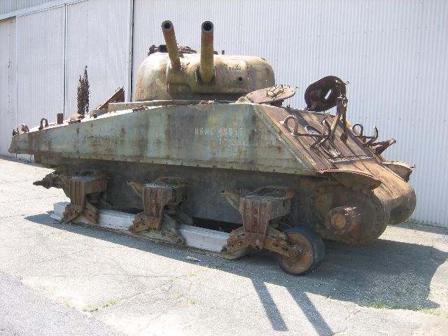 Rusty Sherman tank at Marine base Quanico Virginia - MILITARY VEHICLES ...