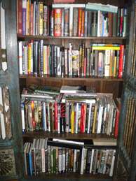 Show your bookshelf . - BOOK REPORTS - U.S. Militaria Forum