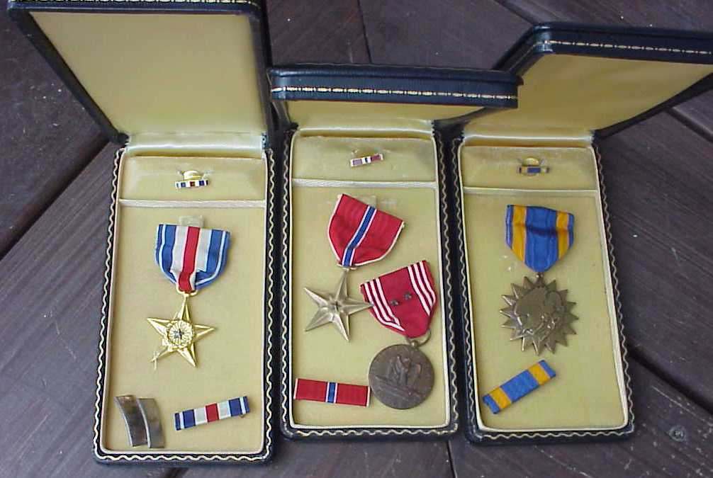 Airborne Posthumous Silver Star group 11th Airborne Division - MEDALS ...