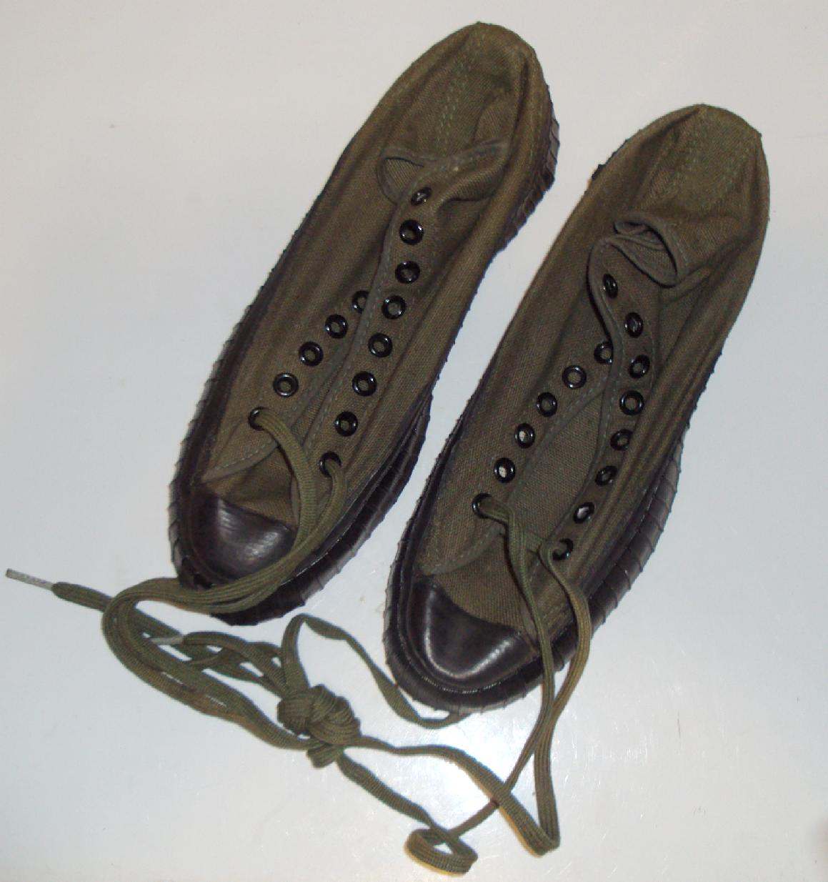 Feet don't fail me now! Military Footwear - Page 2 - UNIFORMS - U.S ...