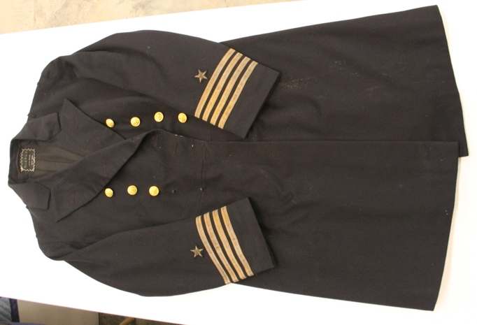 Naval Commander's Uniform? - NAVAL & SEA SERVICE UNIFORMS - U.S ...