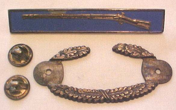 Raised Rifle on EIB - COMBAT / EXPERT INFANTRY BADGE - U.S. Militaria Forum