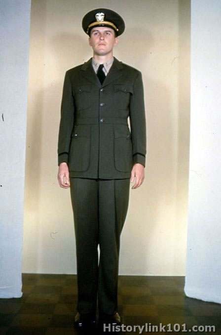 Study: USN WWII Gray Uniforms 1943-1949 - Page 3 - NAVAL & SEA SERVICE ...
