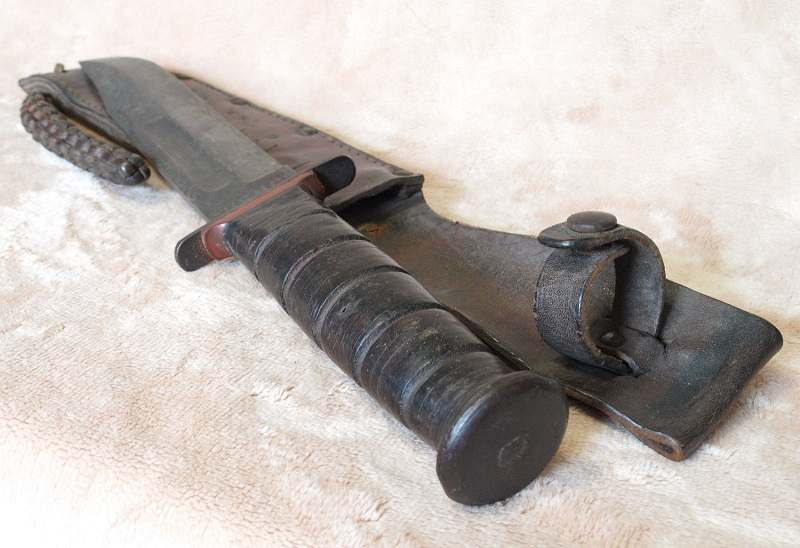 WWII kabar with red spacer near guard questions - EDGED WEAPONS - U.S ...