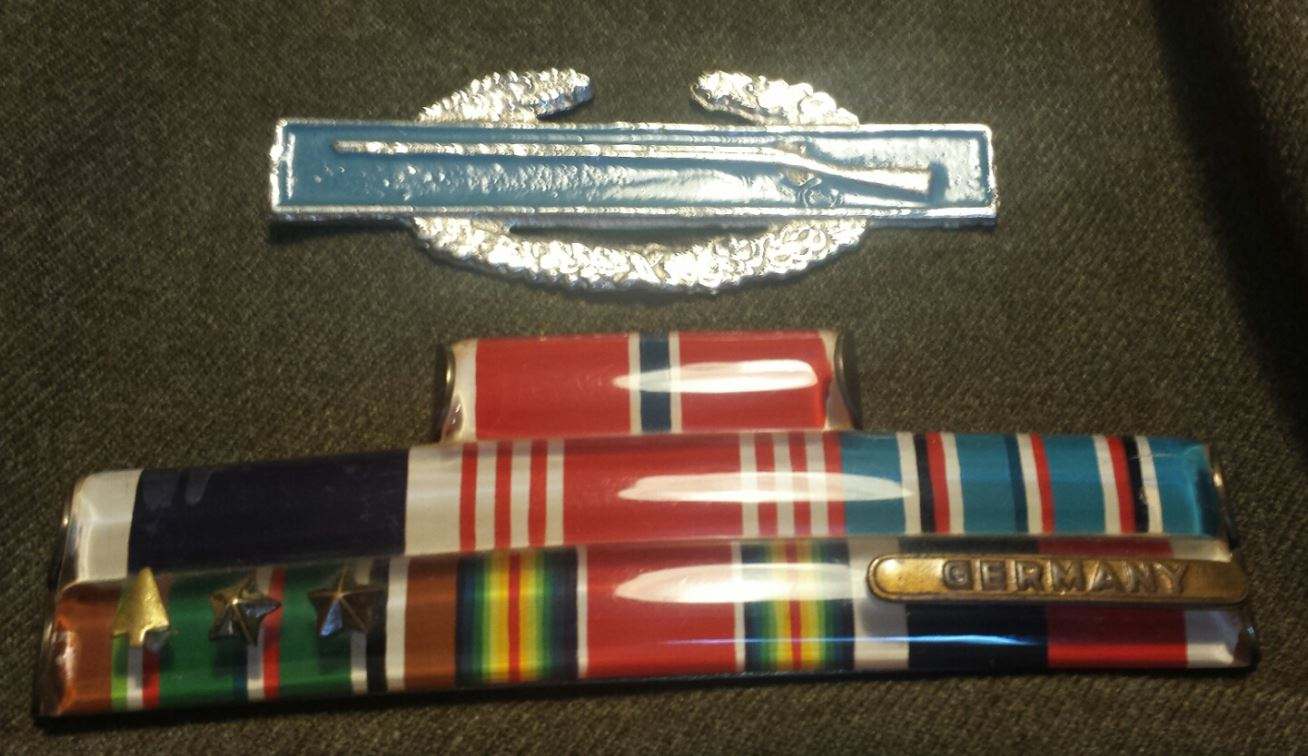 4th RANGER BN / 6th INF BN - THEATER MADE RIBBON RACK - UNIFORMS - U.S ...