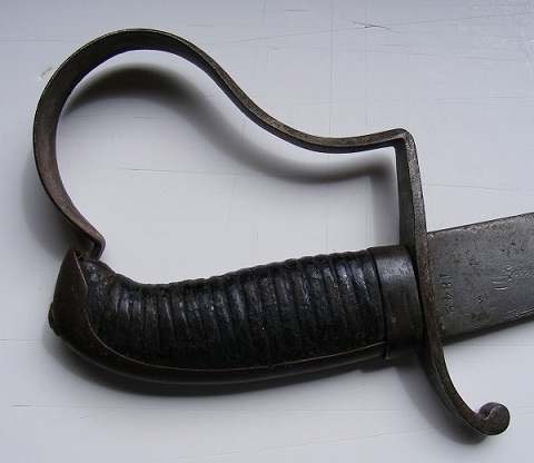 Is this just a broken sword? - EDGED WEAPONS - U.S. Militaria Forum