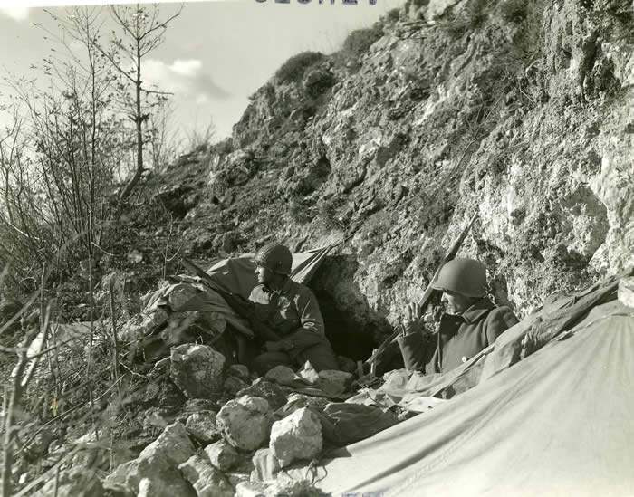 WW2 Paratrooper "Rigger"modified Equipment? - UNIFORMS - U.S. Militaria ...