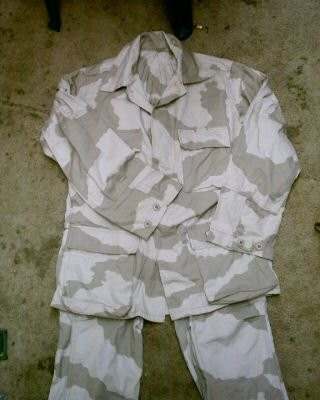 Experimental 1990 dated 3-color DCU top? - CAMOUFLAGE UNIFORMS - U.S ...
